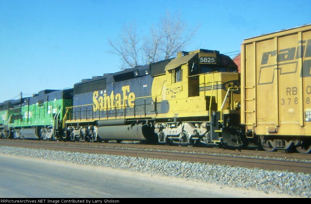 ATSF 5825
